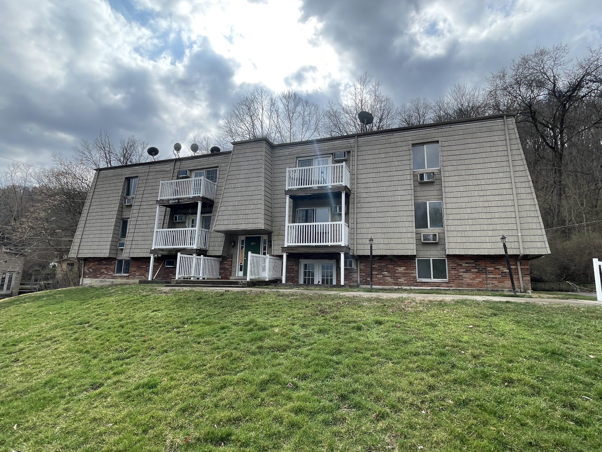 Ohio Private Selling Officer (PSO) - 106-111 Dewers St. & 119-125 Fifth ...